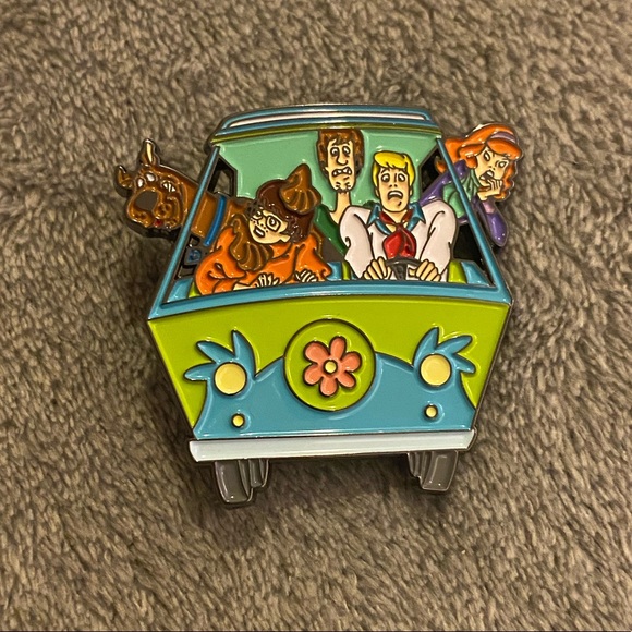 Jewelry | Scooby Doo And The Gang Lapel Pin | Poshmark